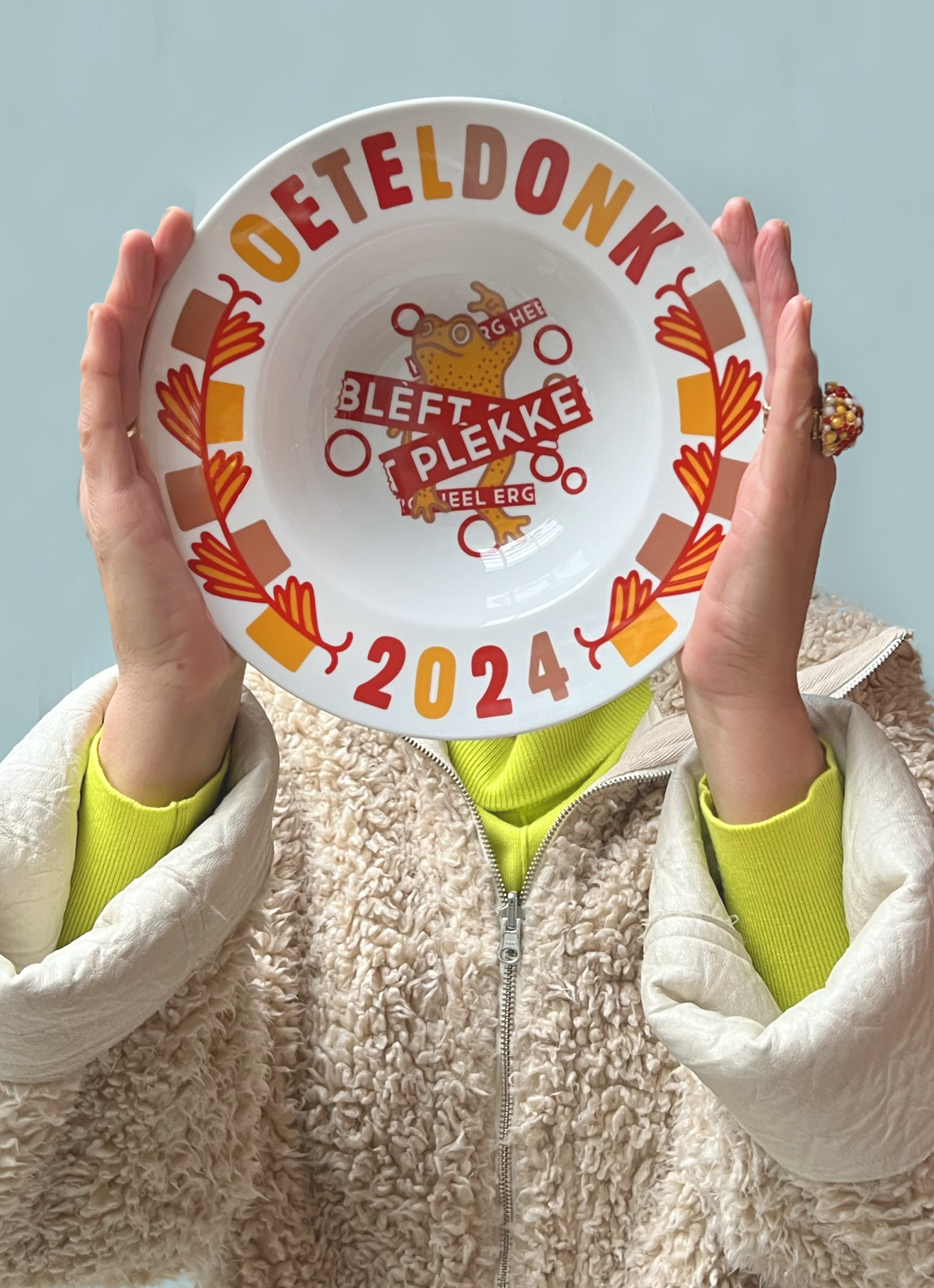OETELSERVIES – carnavalsbord 2024 | Studio Boot